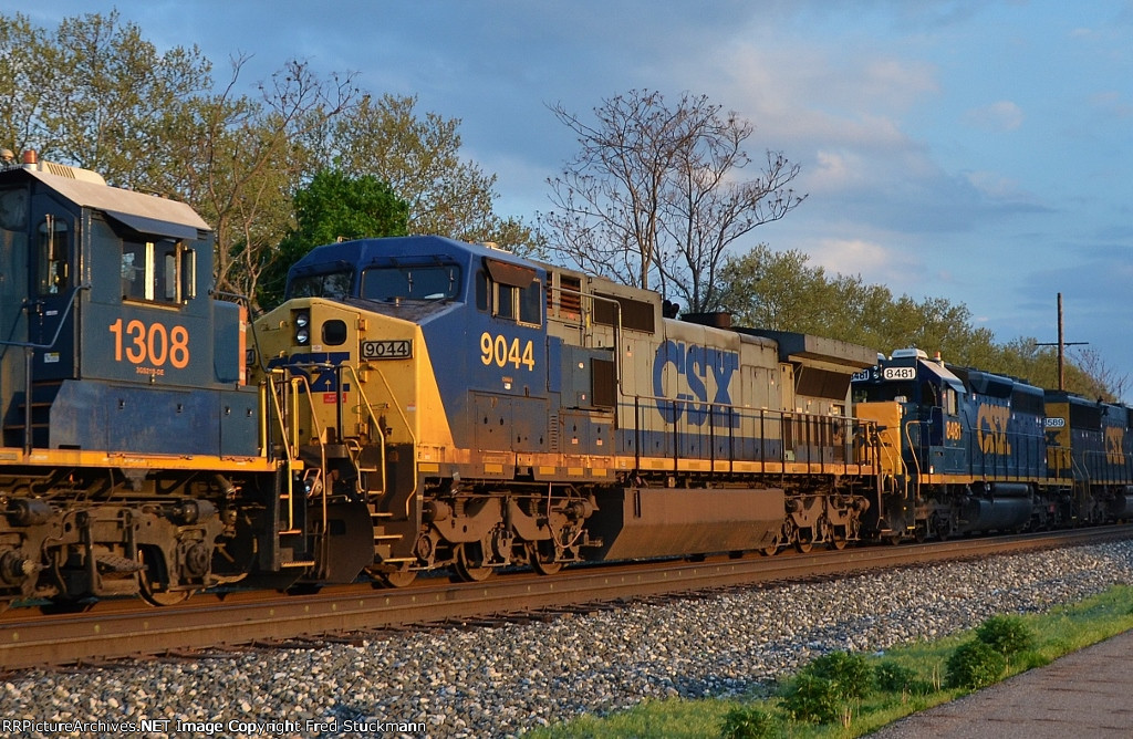 CSX 9044
